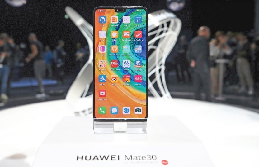 Huawei lanza mate 30 y desafía al Iphone 11 - ContraRéplica - Noticias