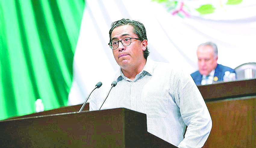 Jáuregui afirma que alumnos lo buscan por su iniciativa - ContraRéplica ...