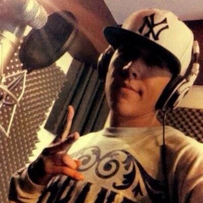 El rapero mexicano C-Kan cuenta su vida en “Mi canción” - ContraRéplica ...